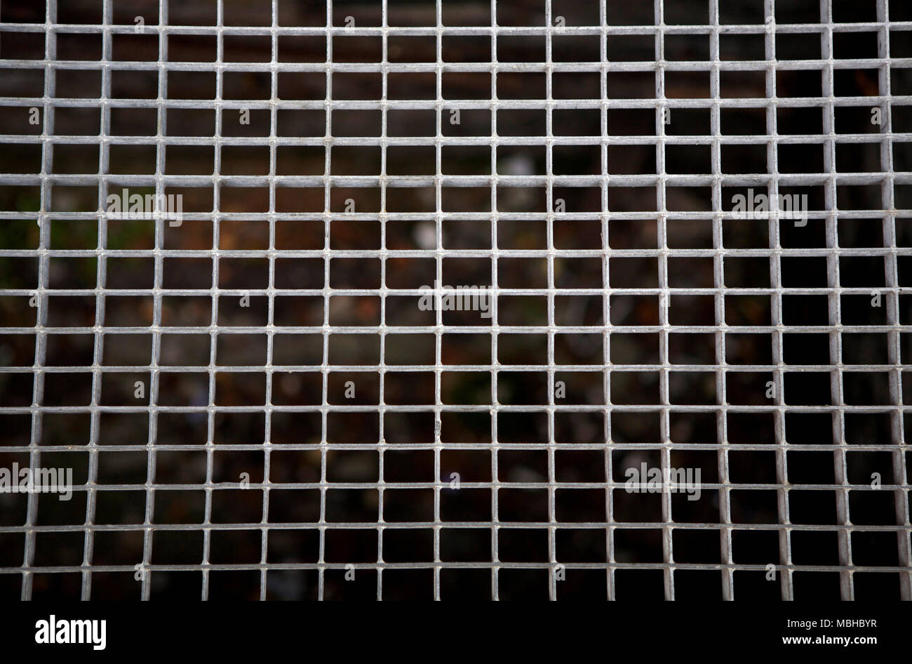 Metal squares hi-res stock photography and images - Alamy