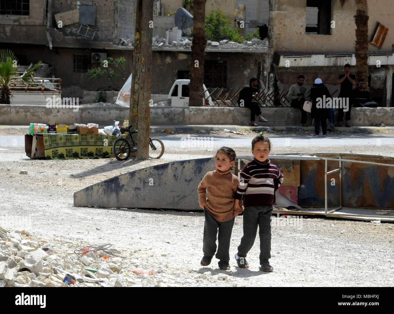 Ghouta chemical attack children hi-res stock photography and images - Alamy