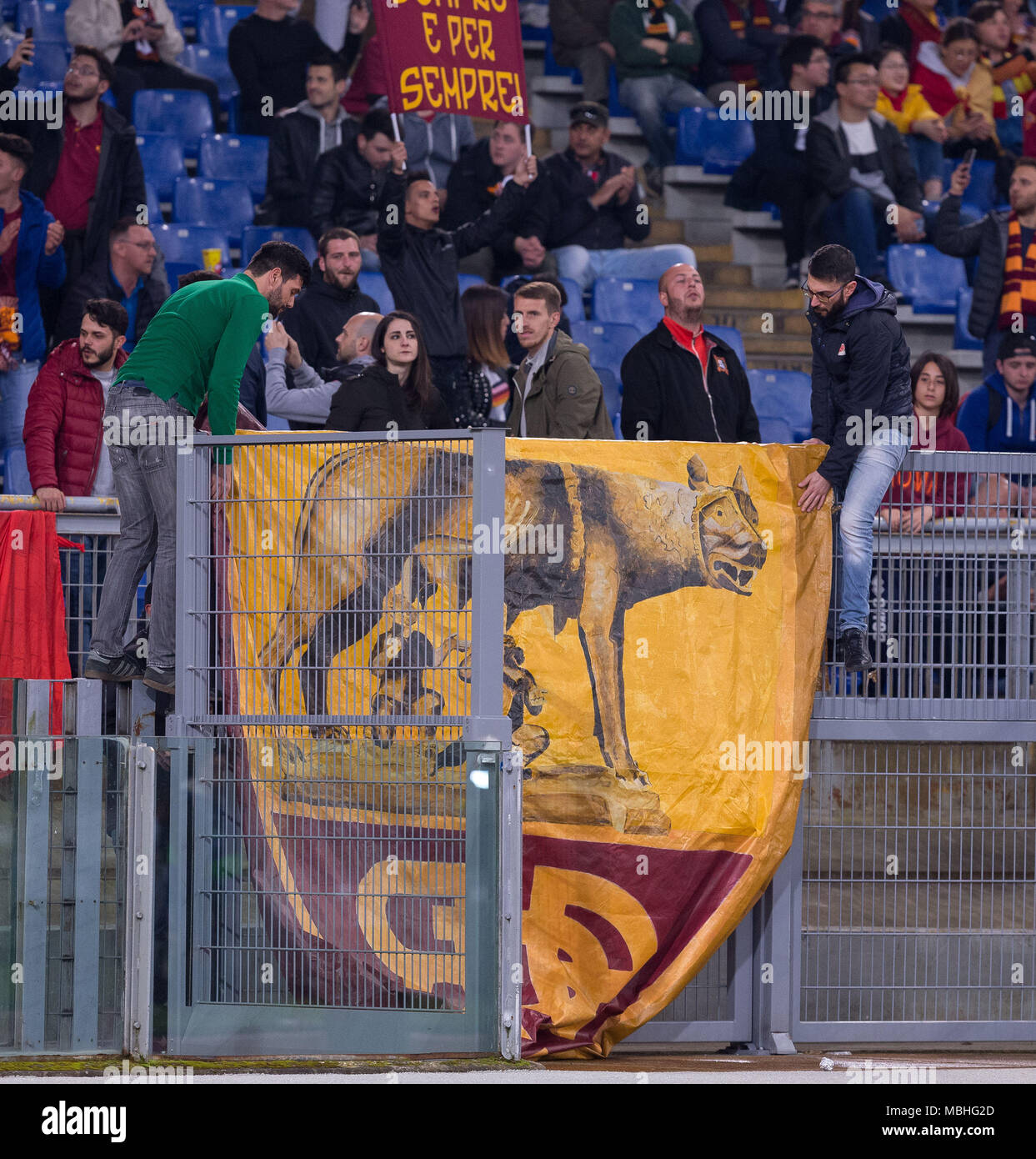Rome, Italy. 10th Apr, 2018. Fans of AS Roma after the UEFA Champions ...