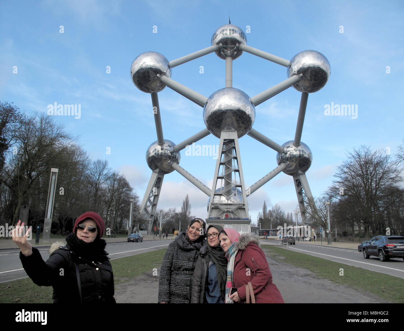 26 January 2018, Belgium, Brussels: Tourists take selfies in front of ...