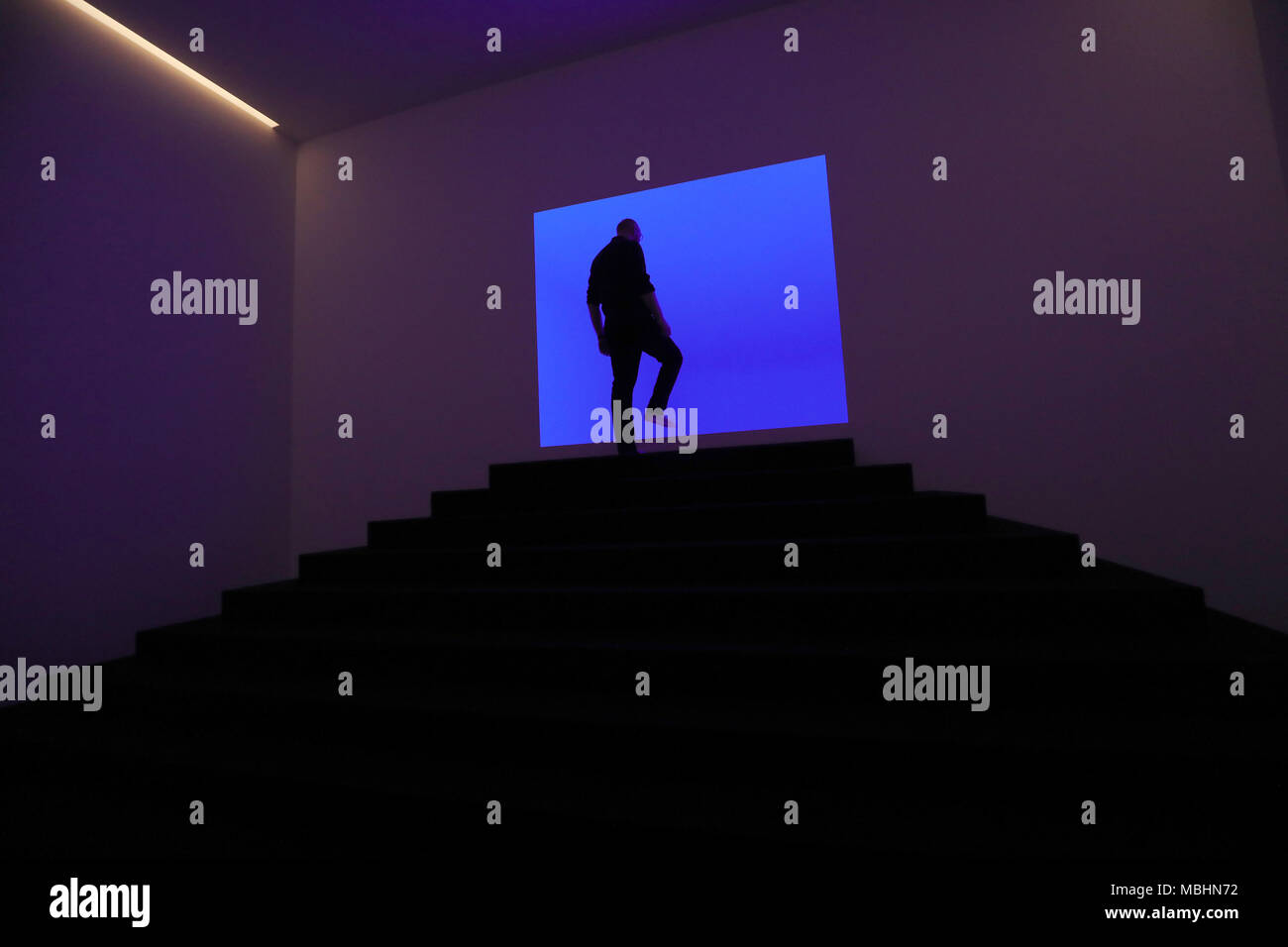 James turrell exhibition hi-res stock photography and images - Alamy