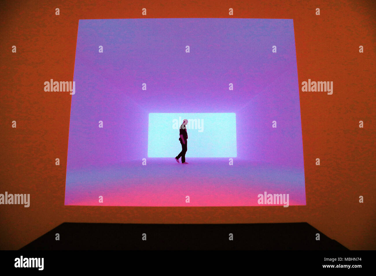 James turrell exhibition hi-res stock photography and images - Alamy