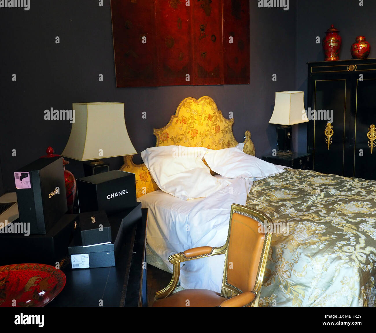 Ritz paris chanel suite hi-res stock photography and images - Alamy