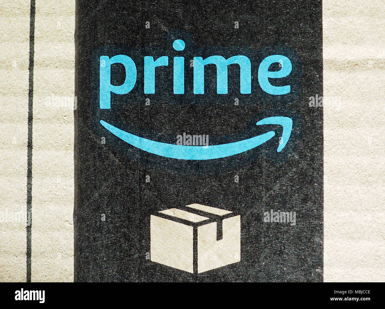 Amazon shipping parcel label hi-res stock photography and images - Alamy
