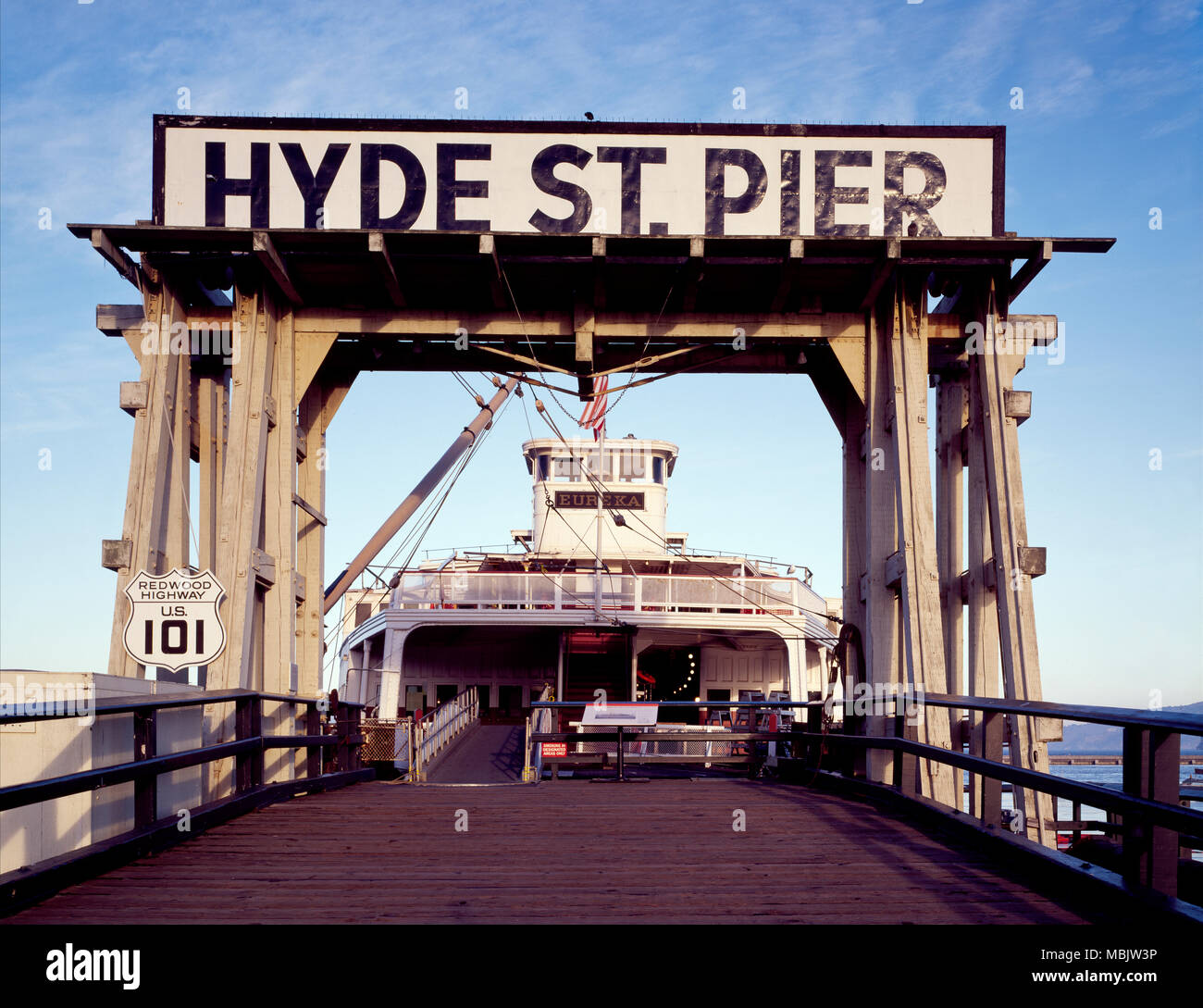 Hyde street pier fishermans wharf hi-res stock photography and images ...