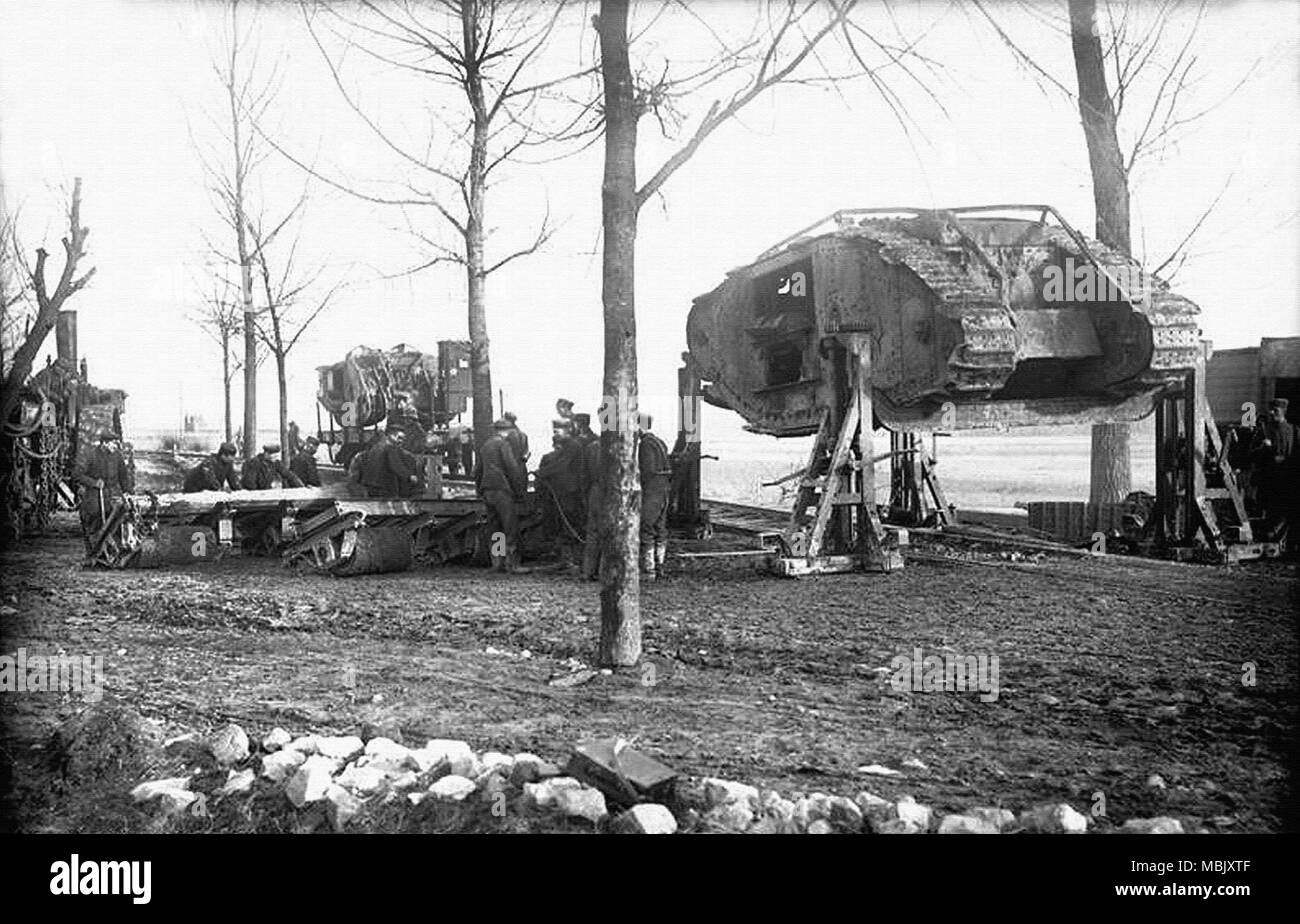 Combat tanks hi-res stock photography and images - Alamy