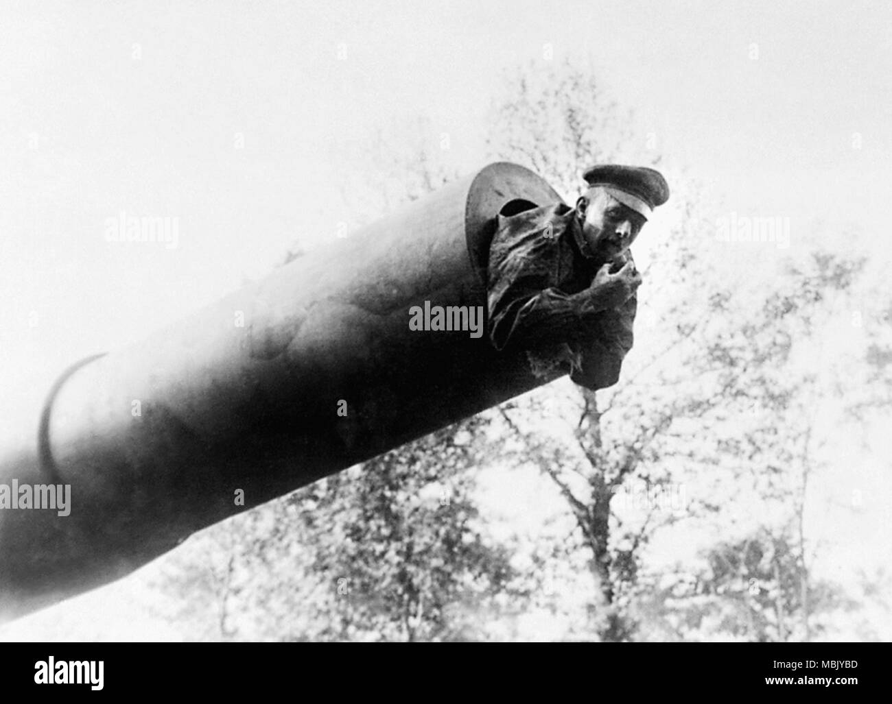 British military gun hi-res stock photography and images - Alamy