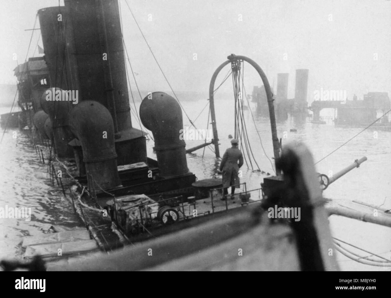 Sunk in wwi hi-res stock photography and images - Alamy