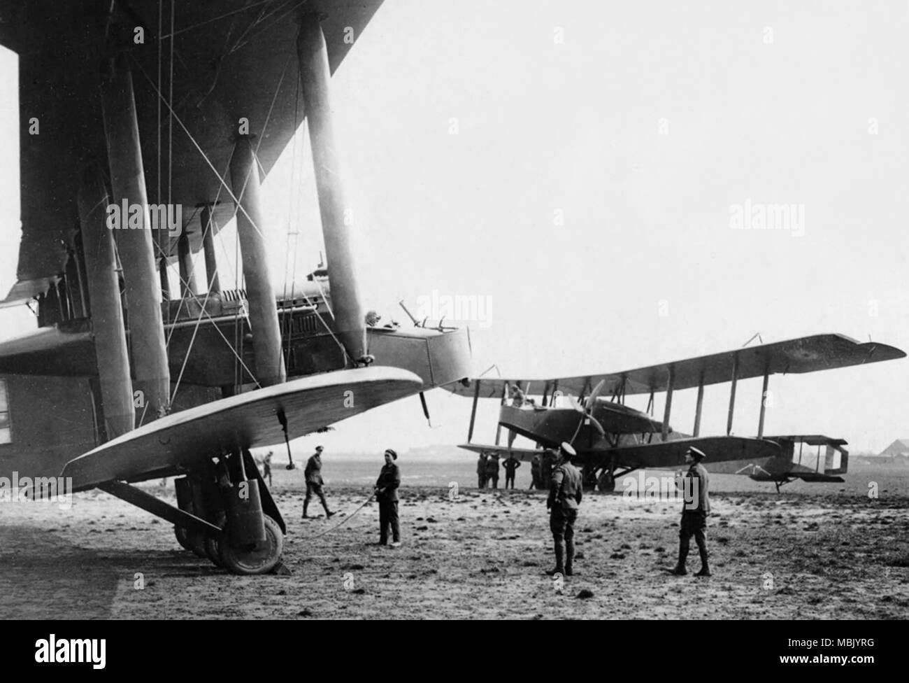 Raf launch hi-res stock photography and images - Alamy