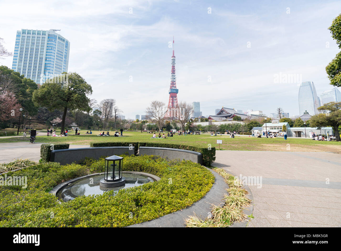 Shiba Park, Minato-Ku, Tokyo, Japan Stock Photo - Alamy