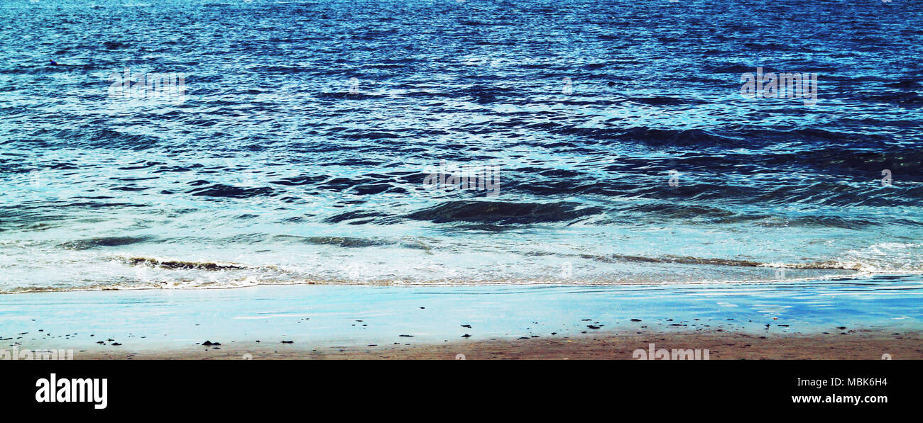 Shining tidal waves hi-res stock photography and images - Alamy