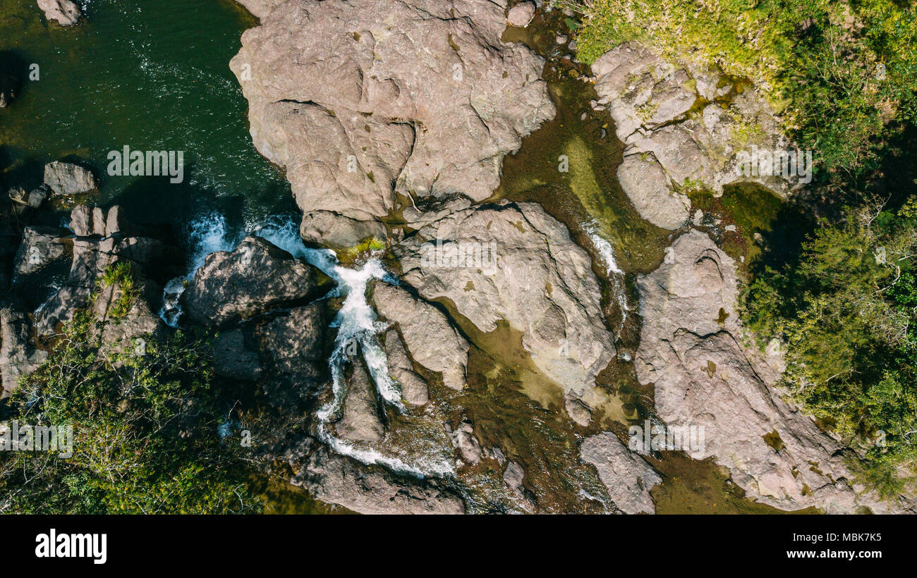 Stones above water hi-res stock photography and images - Alamy