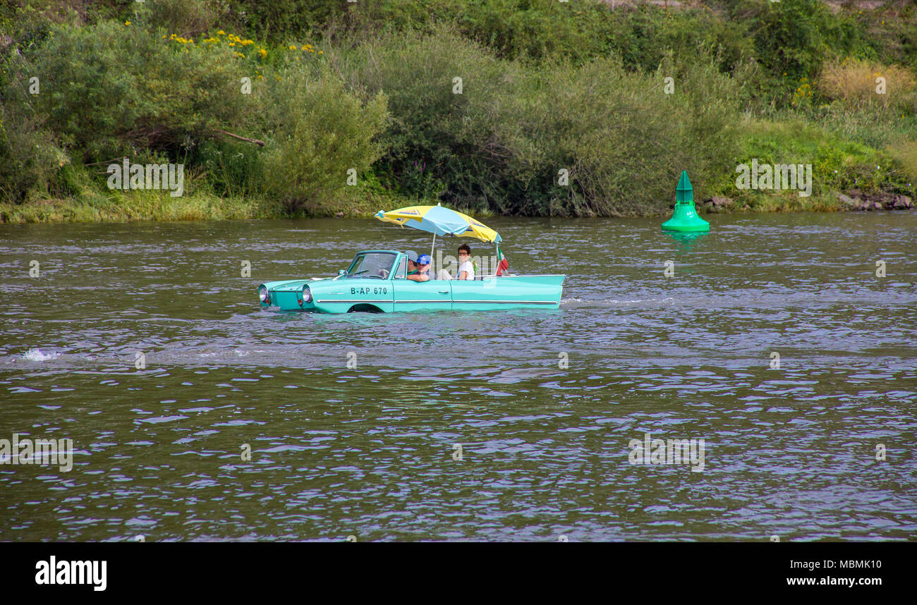 Amphicar hi-res stock photography and images - Alamy