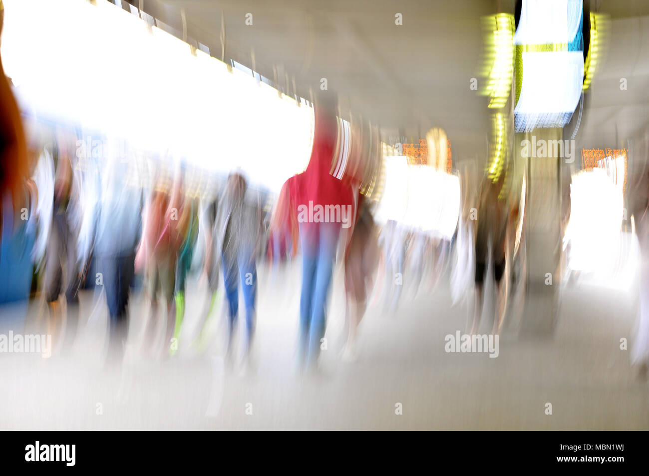 Rush hour train station hi-res stock photography and images - Alamy