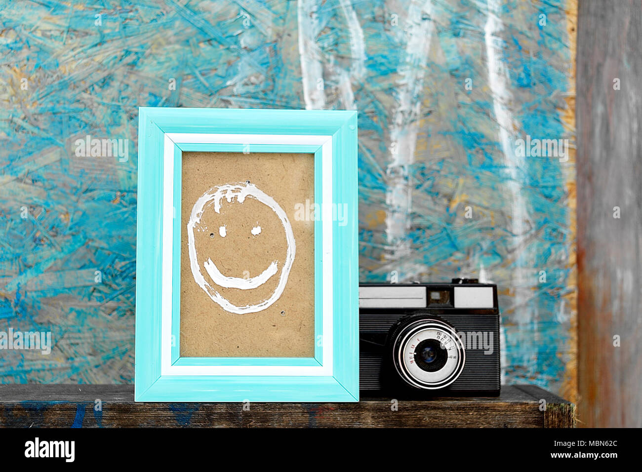 Painted smiley face hi-res stock photography and images - Alamy