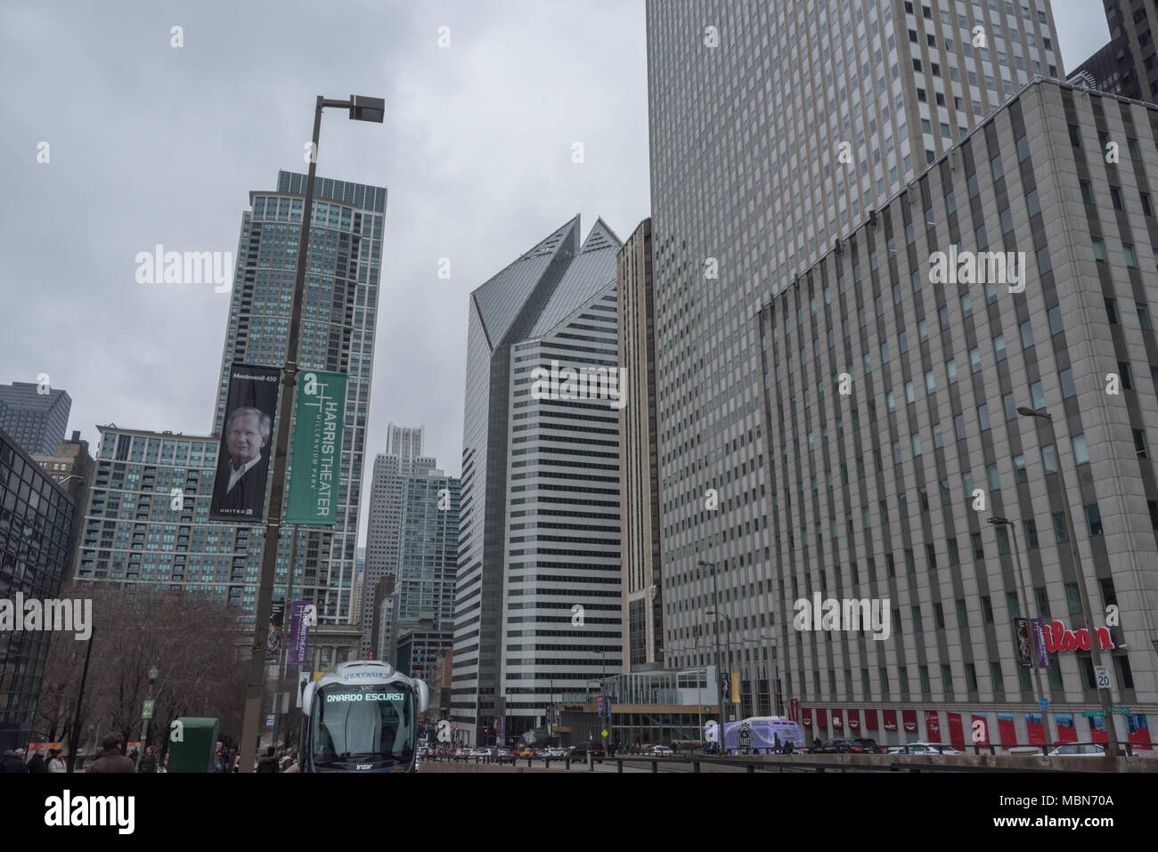 Chicago`s downtown and Millennium Park in late March Stock Photo - Alamy