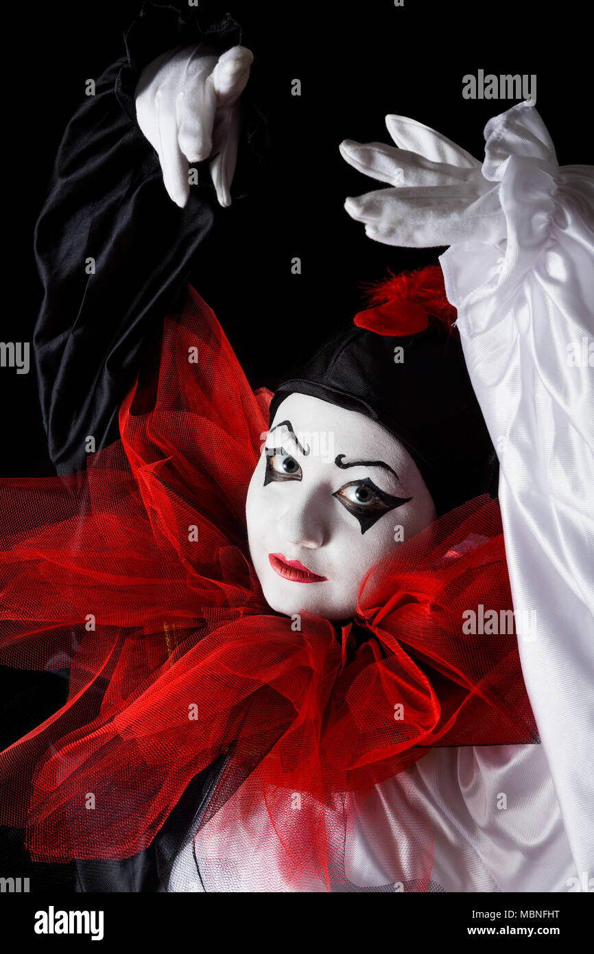Mime actress in Pierrot costume performing a dance Stock Photo - Alamy