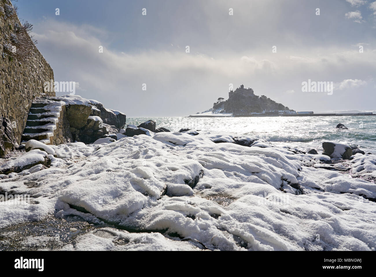 Cornwall snow hi-res stock photography and images - Alamy