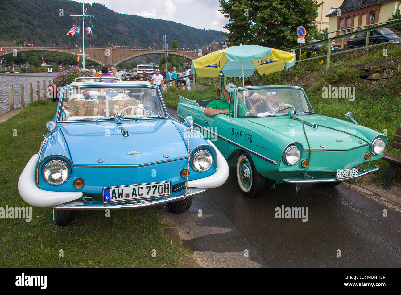 Amphibious Vehicle Stock Photos & Amphibious Vehicle Stock Images - Alamy
