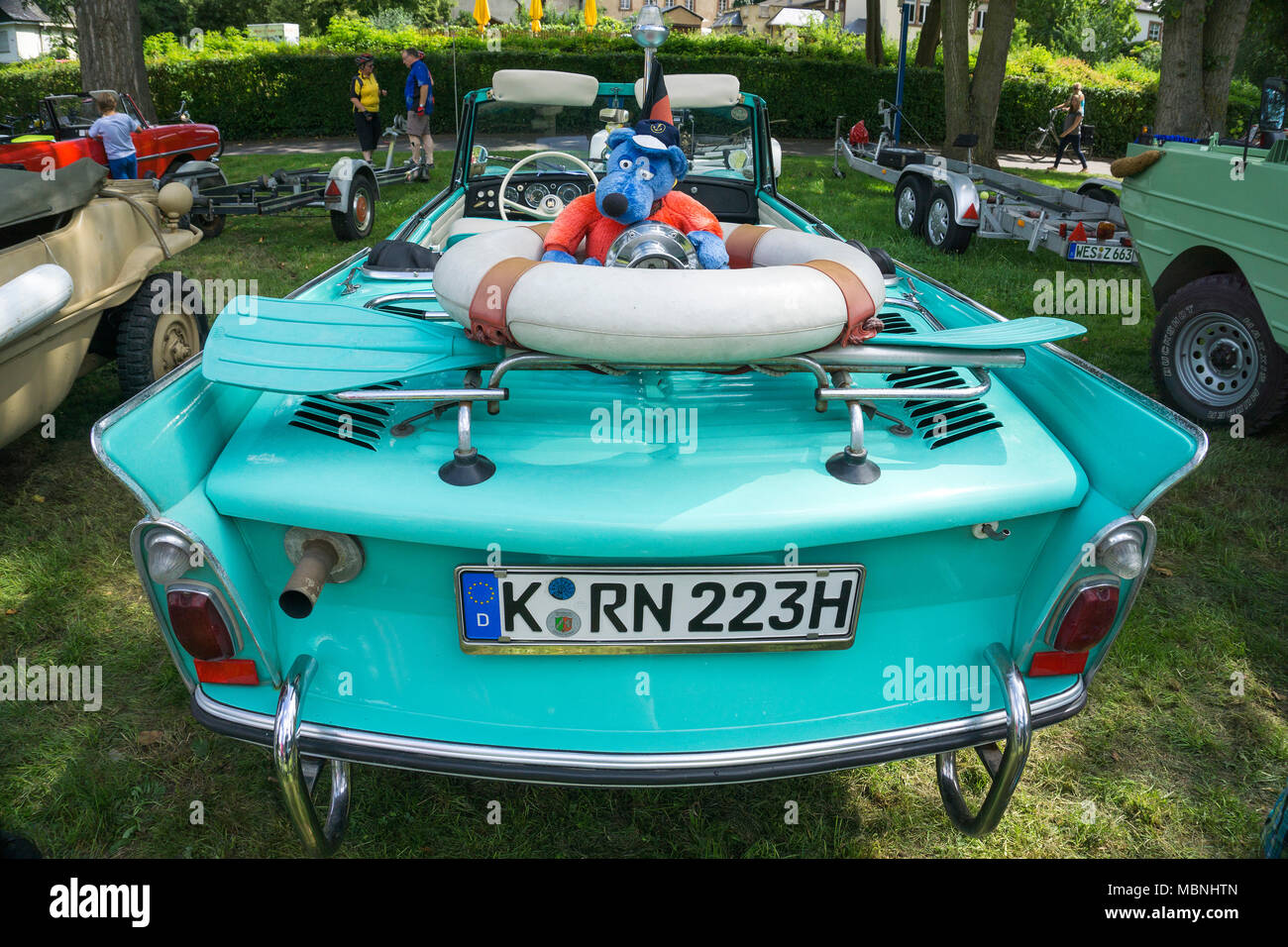 Maskottchen hi-res stock photography and images - Alamy