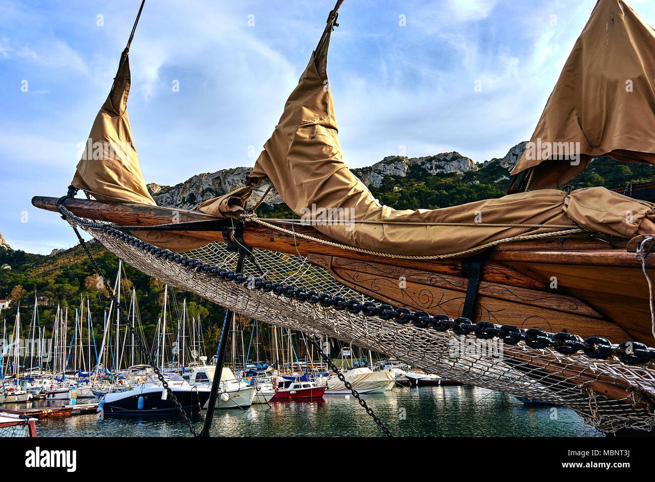 Sailboat bowsprit mast hi-res stock photography and images - Alamy