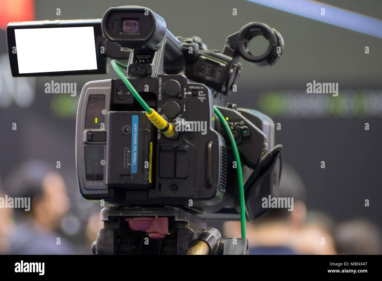 Hd video and sound hi-res stock photography and images - Alamy