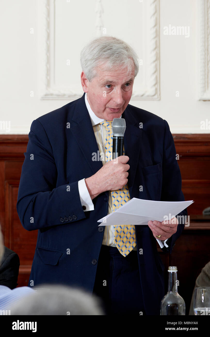 Queen elizabeth queen mother lunch hi-res stock photography and images ...