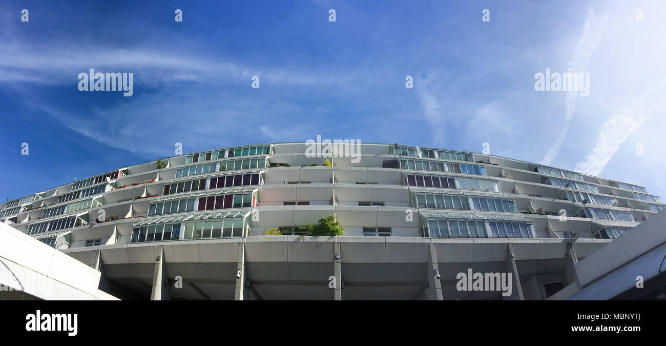Brunswick square shopping centre hi-res stock photography and images ...