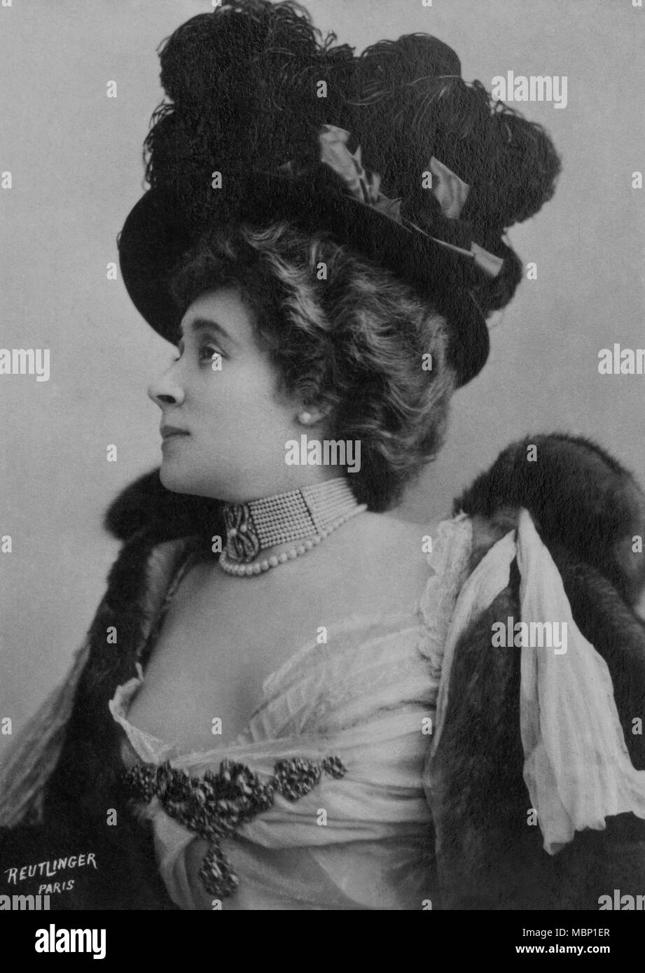 Portrait of the french artist Anne Marie Bastien dit Marcelle Lender ...