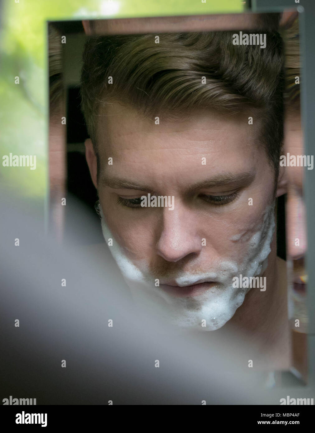 Green eyes man hi-res stock photography and images - Alamy