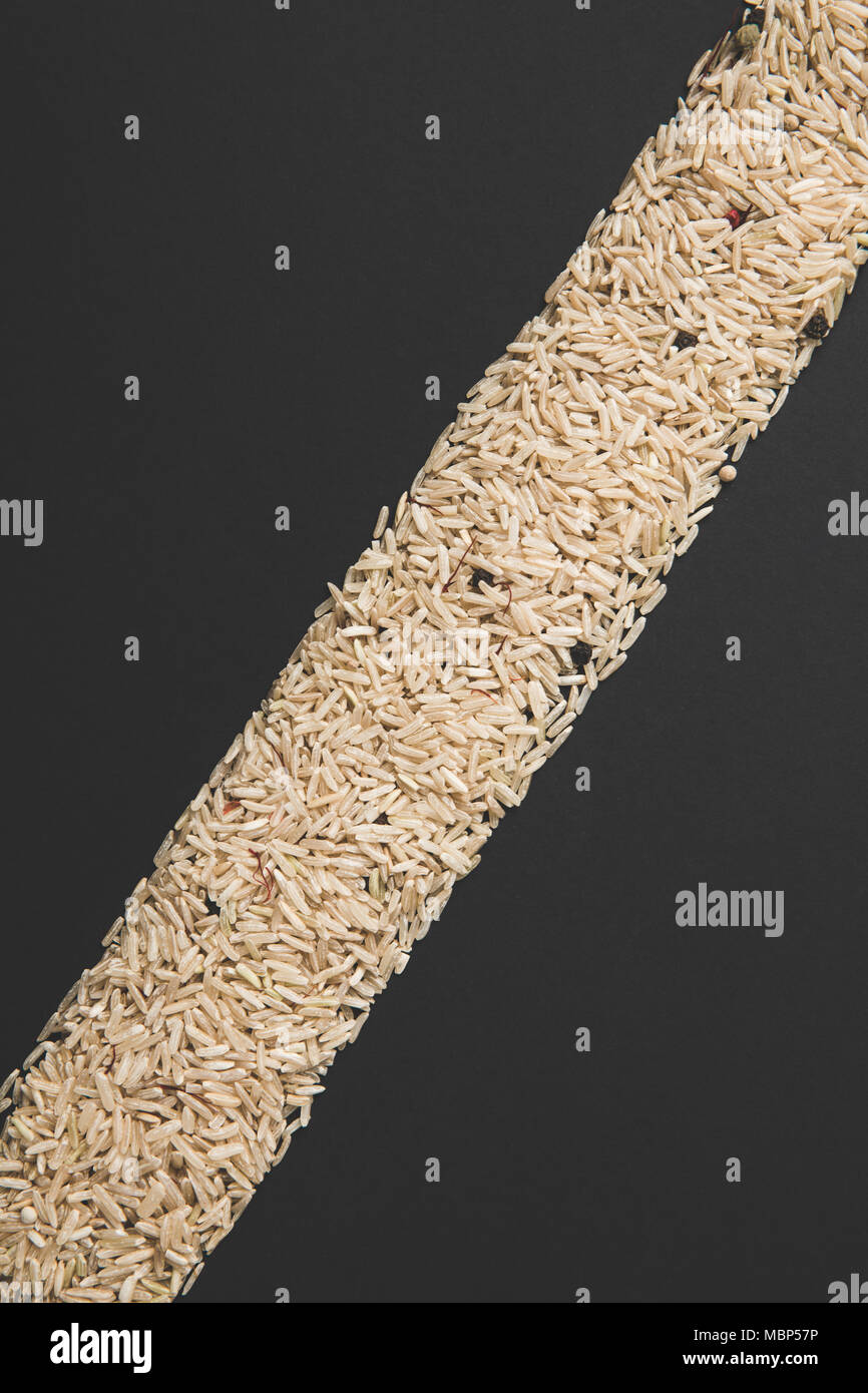 Raw uncooked rice texture hi-res stock photography and images - Alamy