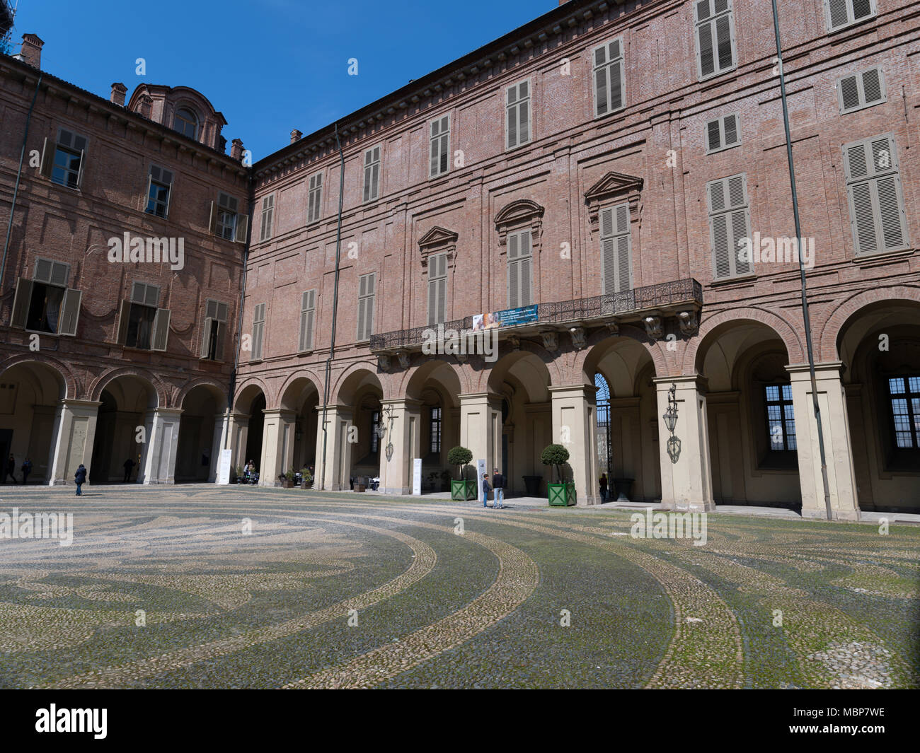 Savoy court hi-res stock photography and images - Alamy