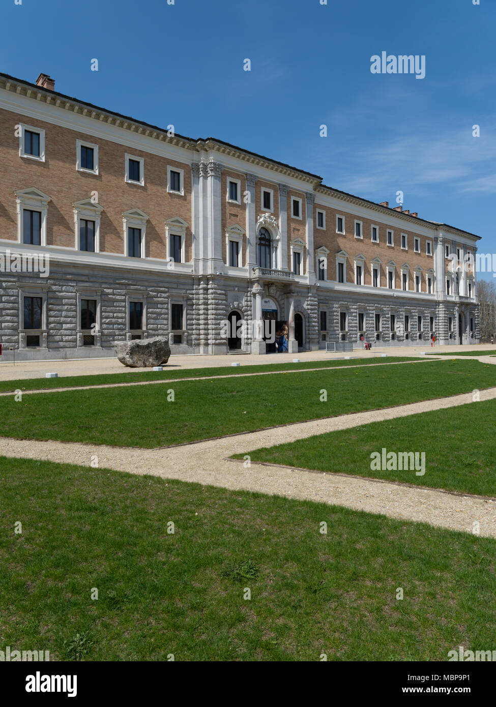 Savoy gallery hi-res stock photography and images - Alamy