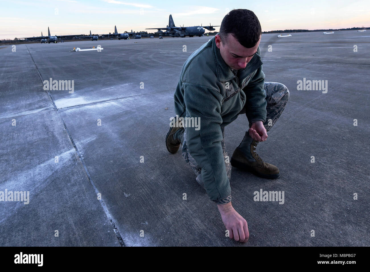 Senior Airman Reed Robitzsch, 23d Maintenance Squadron aircraft ...