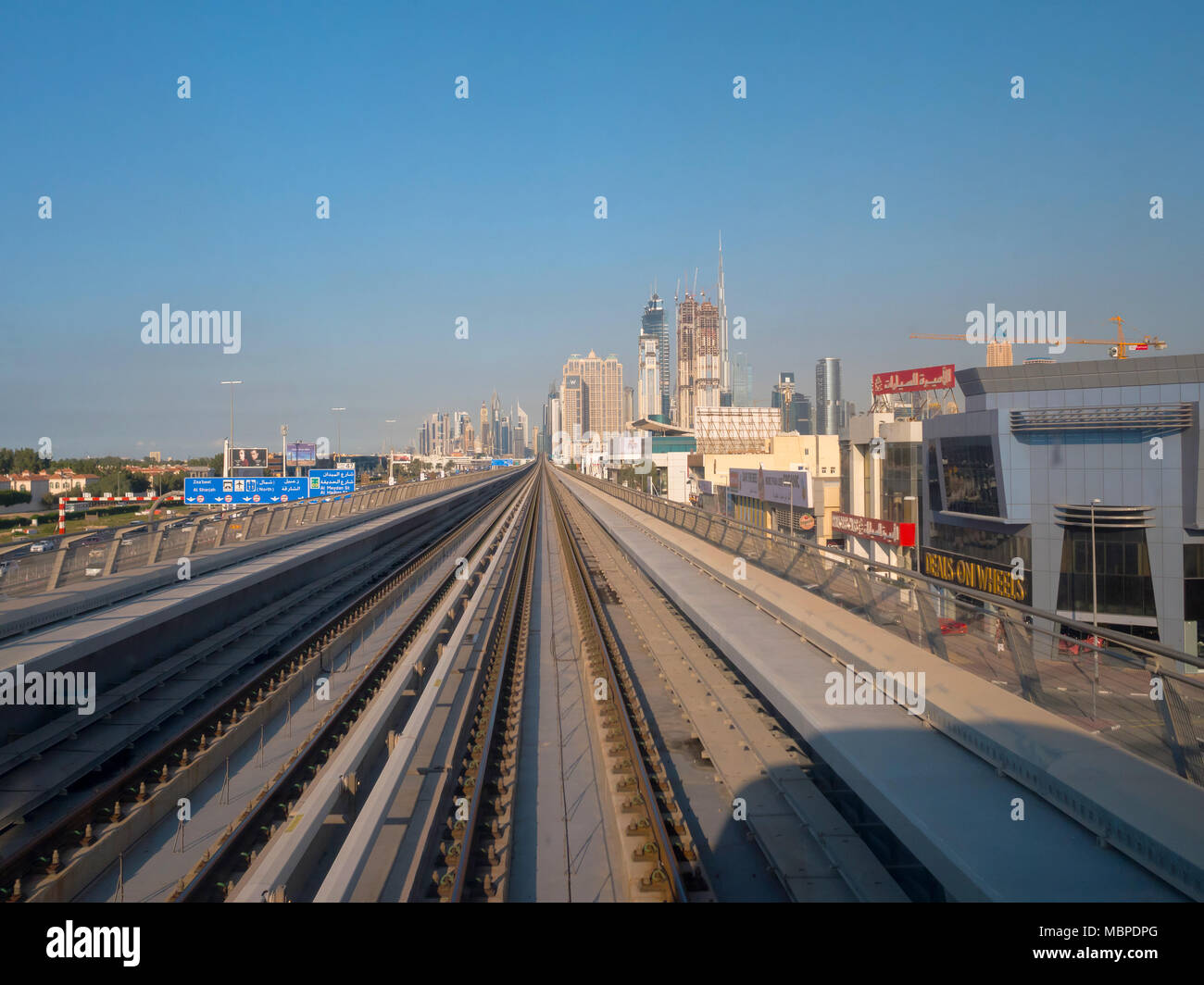 Dubai metro railway line station hi-res stock photography and images ...