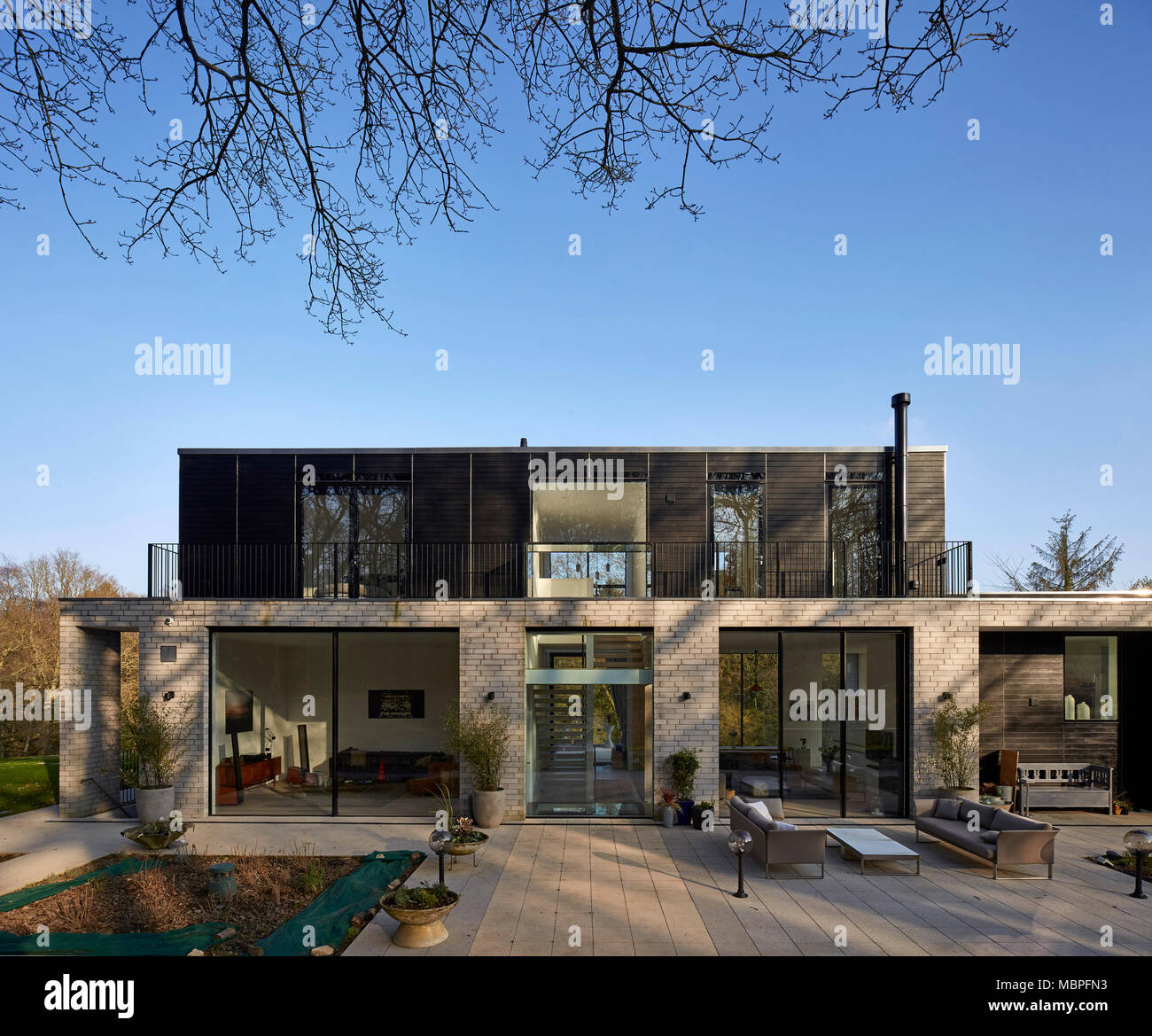 The rear garden hi-res stock photography and images - Alamy