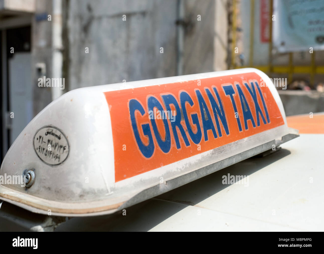Car roof with taxi sign hi-res stock photography and images - Alamy