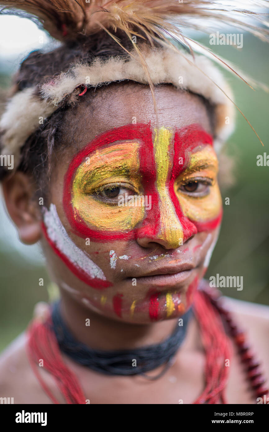 Tari papua new guinea hi-res stock photography and images - Alamy