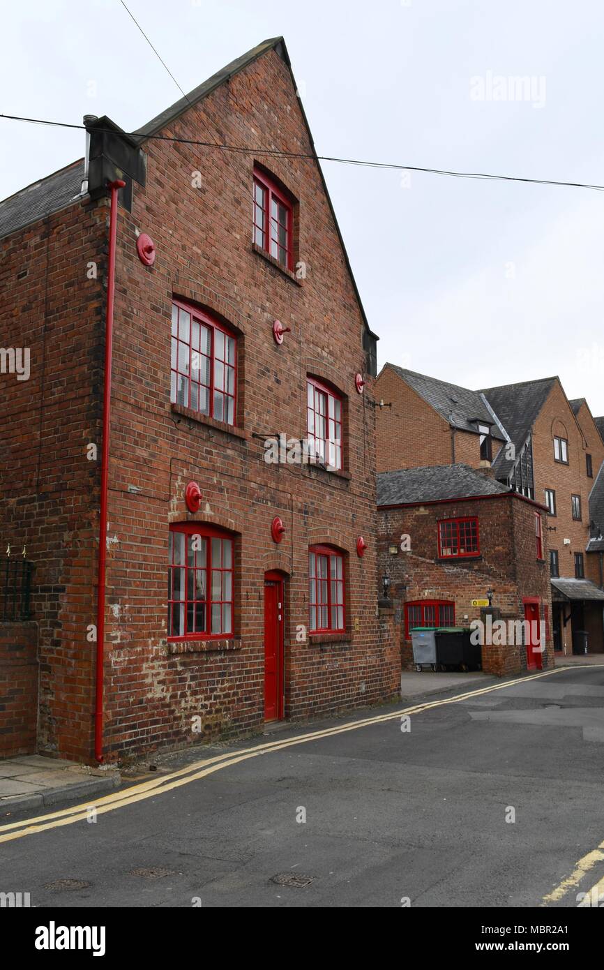 Grey brick houses hi-res stock photography and images - Alamy