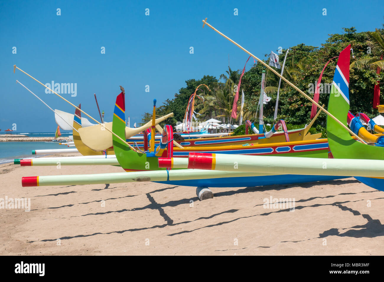 Traditional colorful fishing boats on the beach on Bali, Indonesia ...