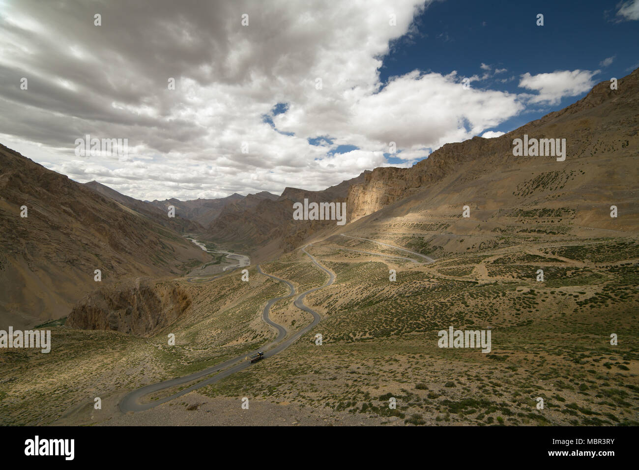Truck climbing up at Gata loops on Manali - Leh road in Ladakh, India ...