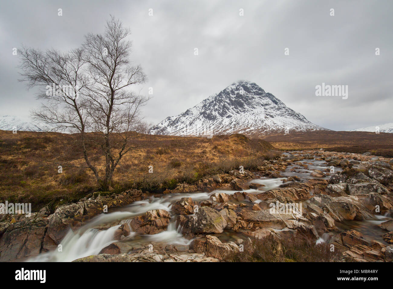 Scottish mountains with snow on top hi-res stock photography and images ...