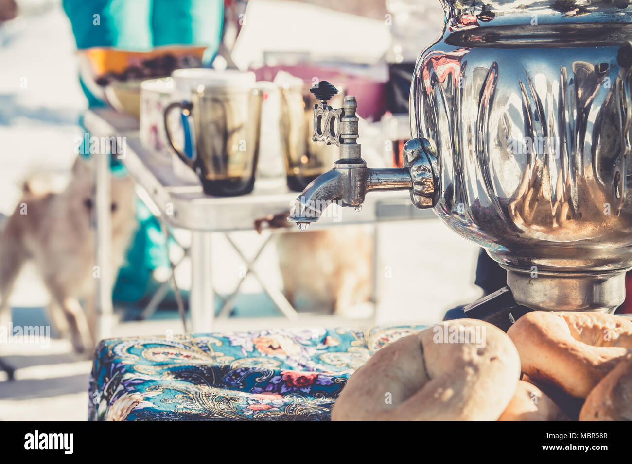 traditional Russian Tea from Samovar with drying Stock Photo - Alamy