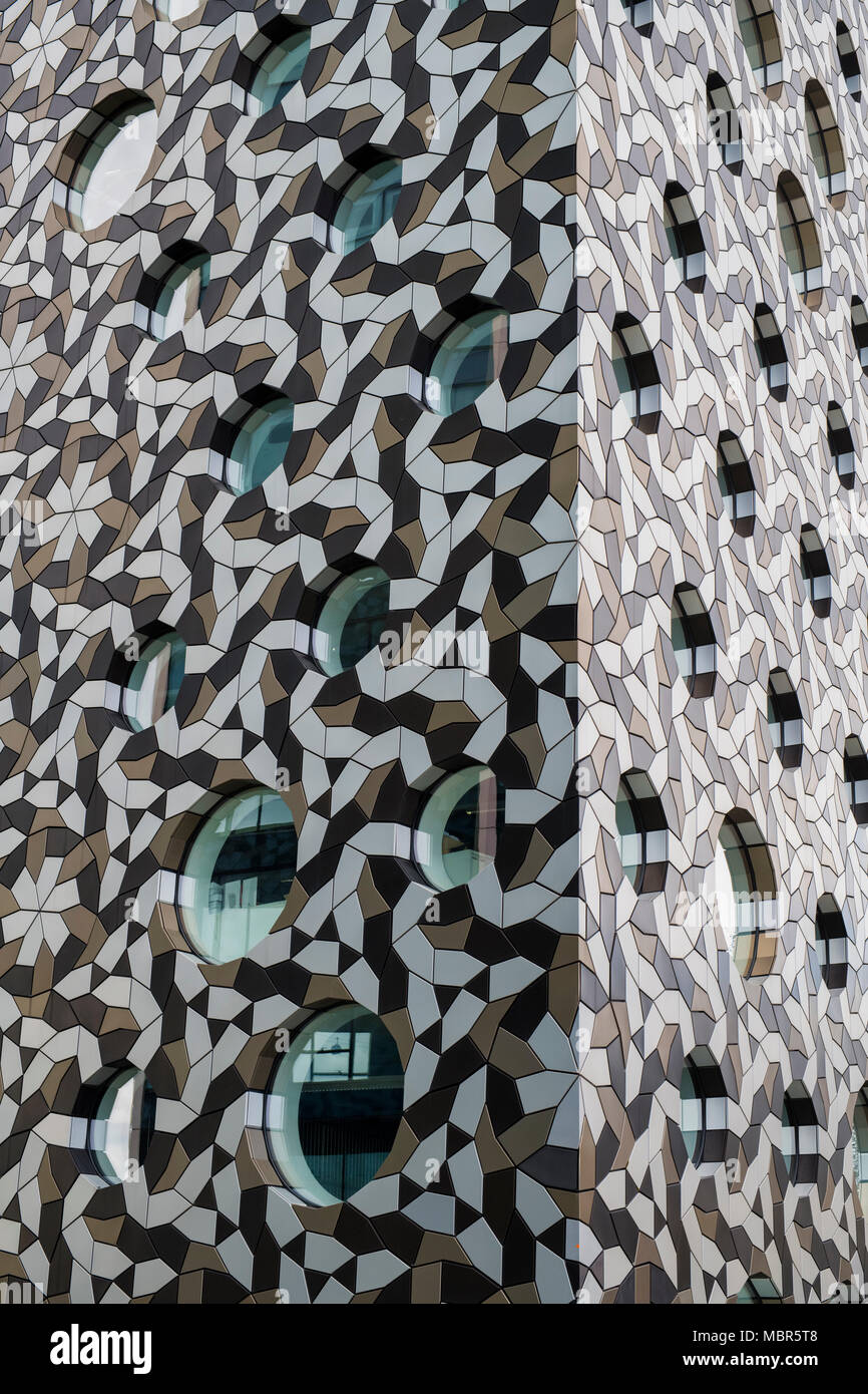 Circular building london hi-res stock photography and images - Alamy