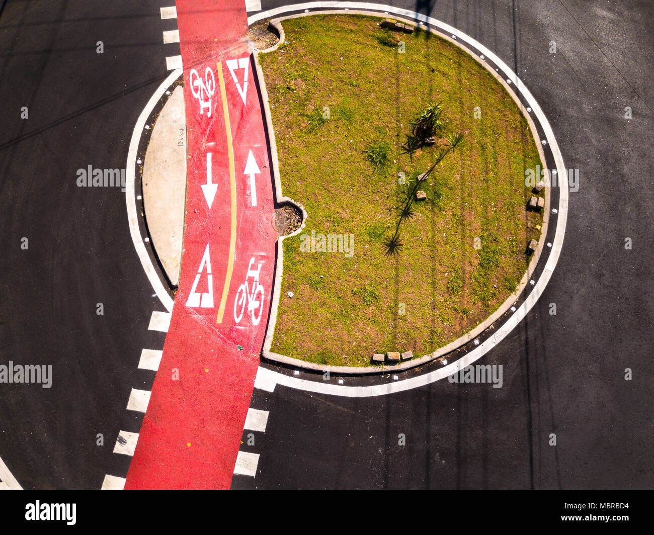 Bicycle path for cycling and cycling in a large city. Aerial view Stock ...