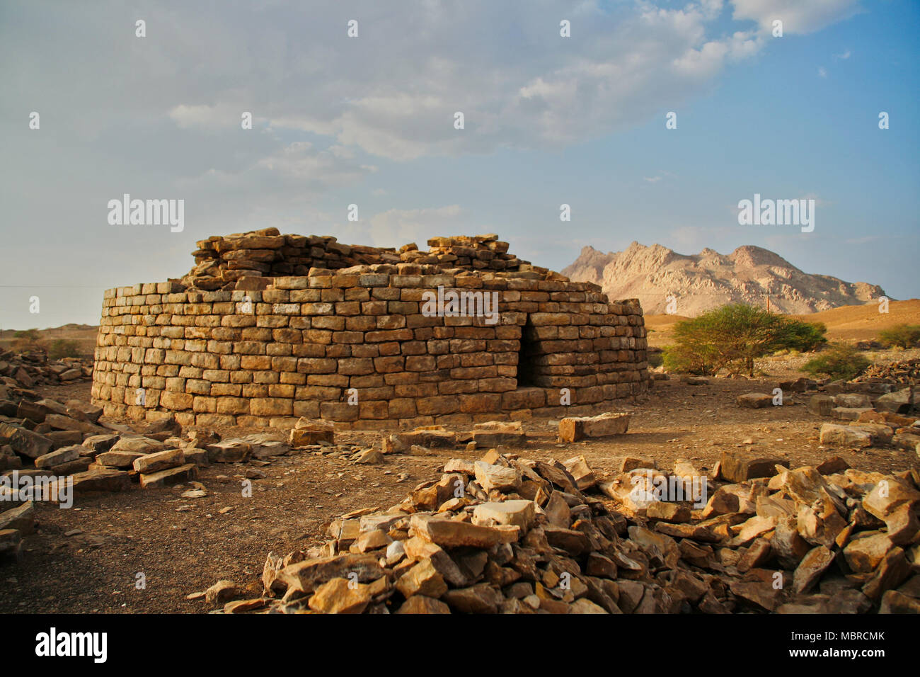 4000 year old Bronze Age tombs at Bat, Oman Stock Photo - Alamy