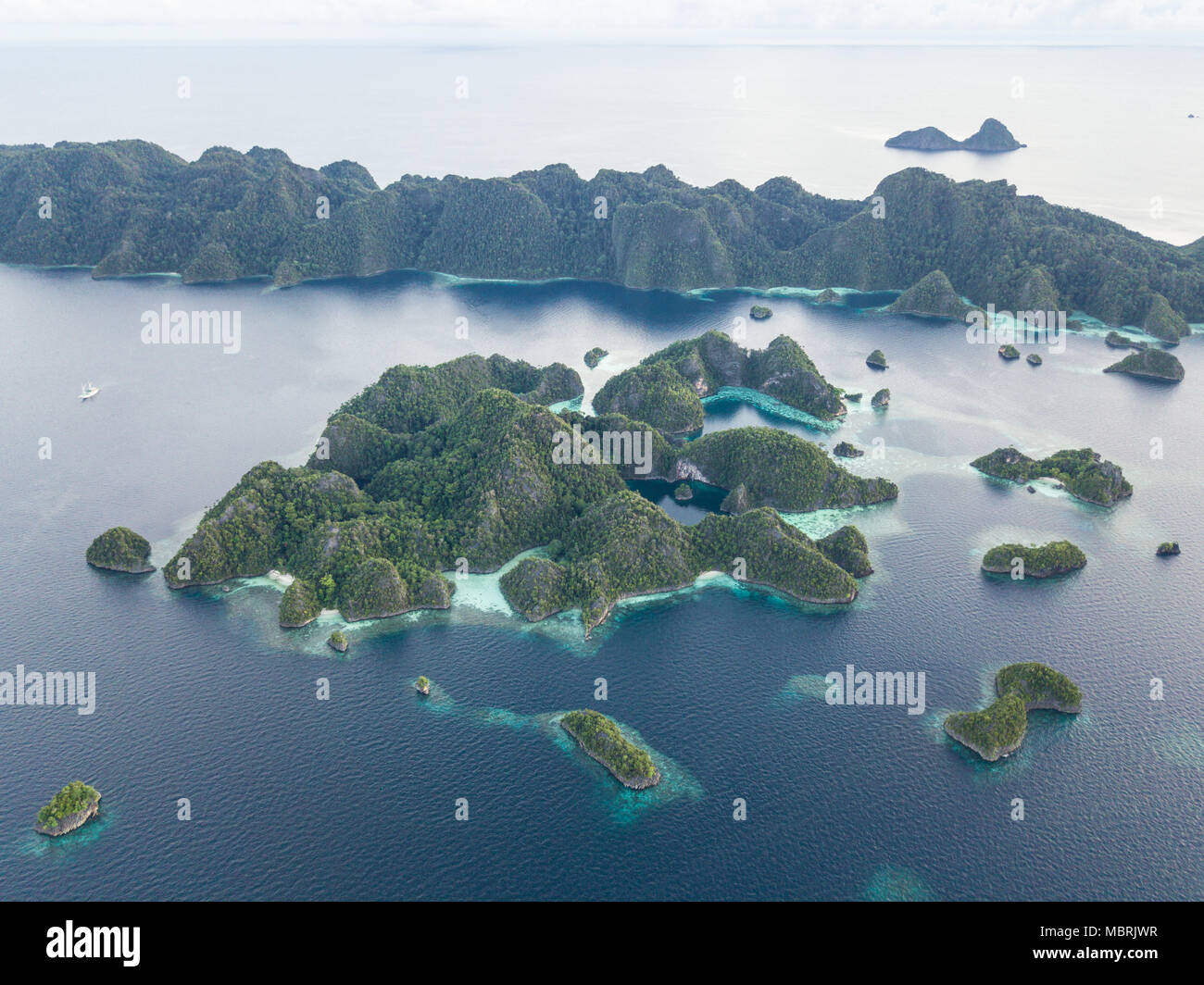 Beautiful limestone islands rise hi-res stock photography and images ...