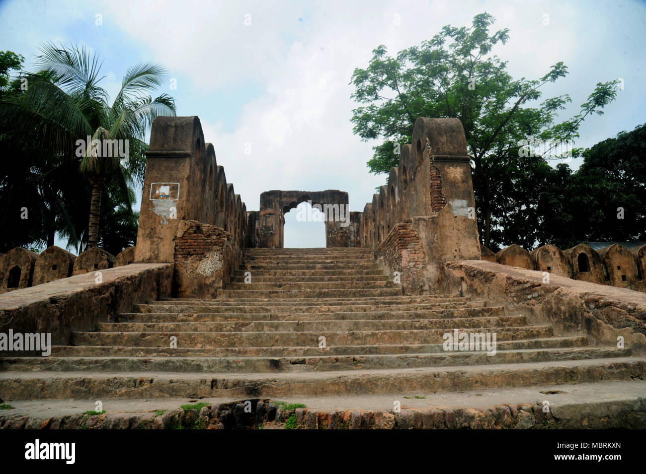 Sonakanda Fort is a river fort situated in Narayanganj, Bangladesh, on ...
