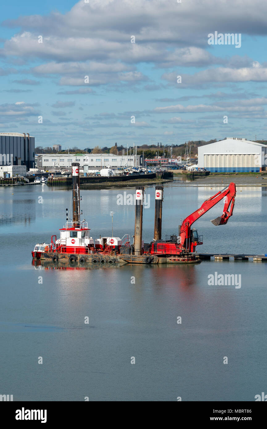 Floating work platform barge crane hi-res stock photography and images ...