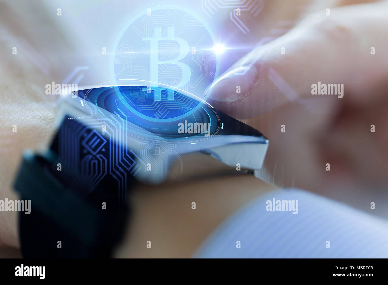 Smartwatch market hi-res stock photography and images - Alamy
